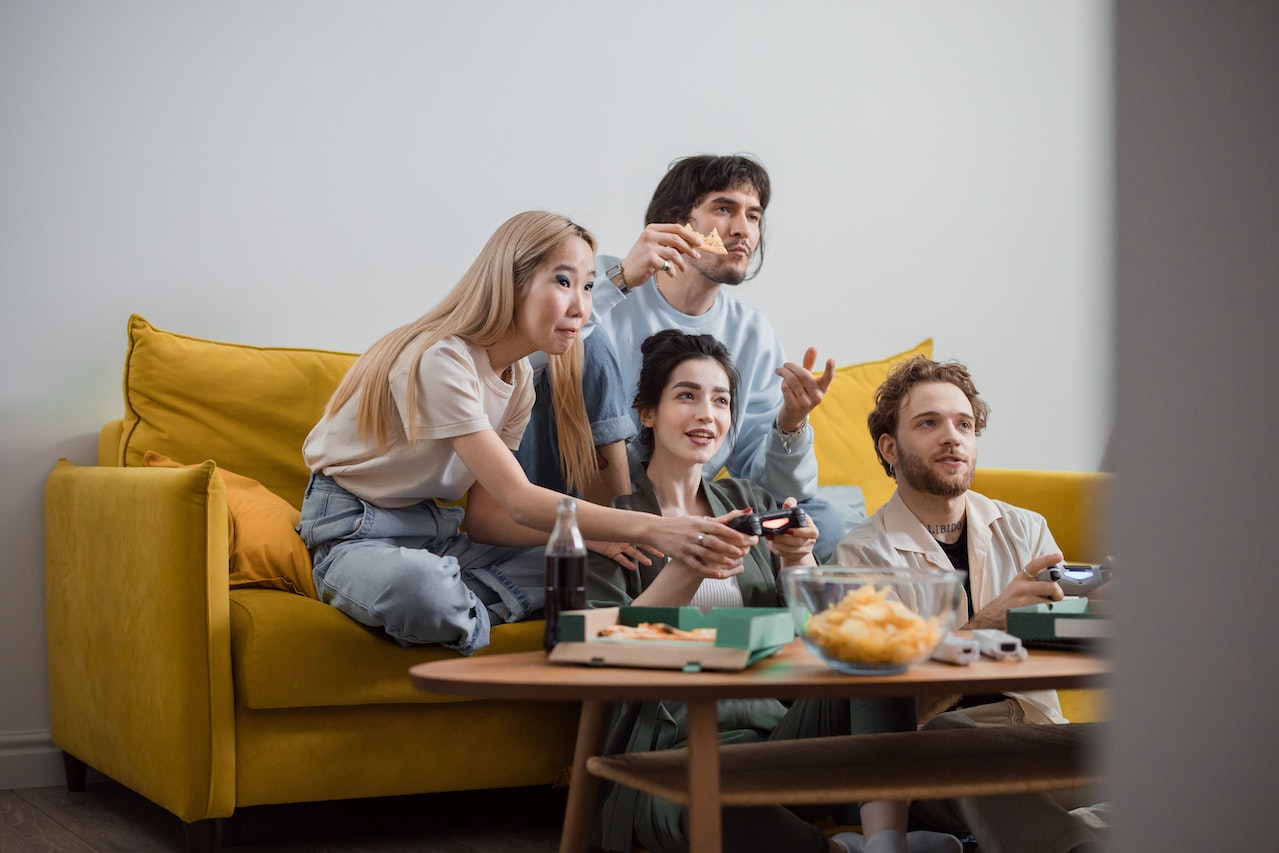 A Student's Guide To Living With Roommates | My Baggage